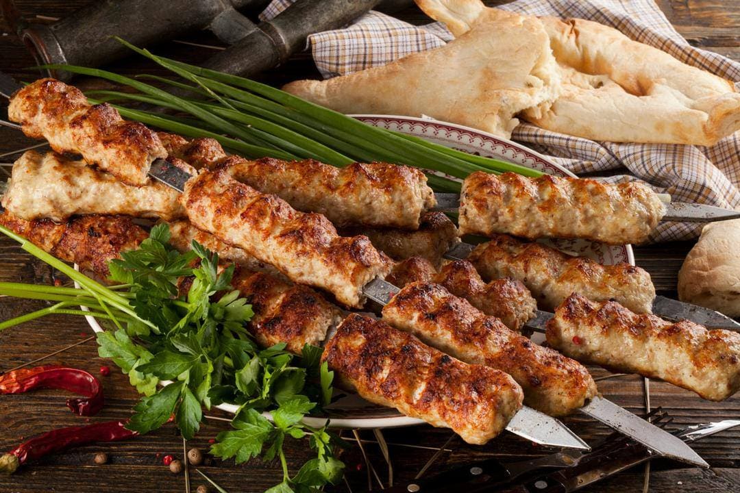 Lula kebab - a step by step recipe with a photo.